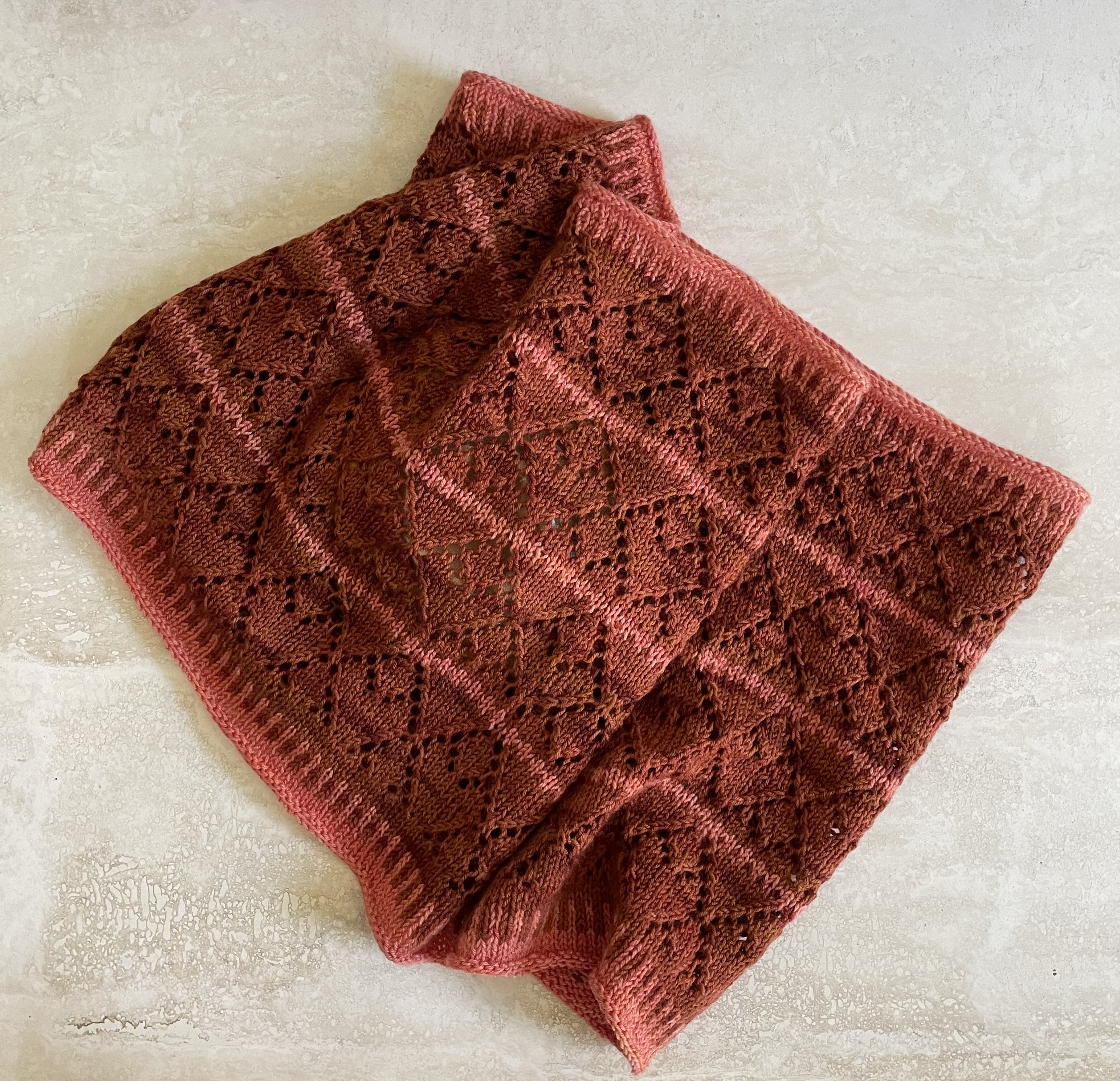 Double Diamond Cowl – Knit+ Librarian